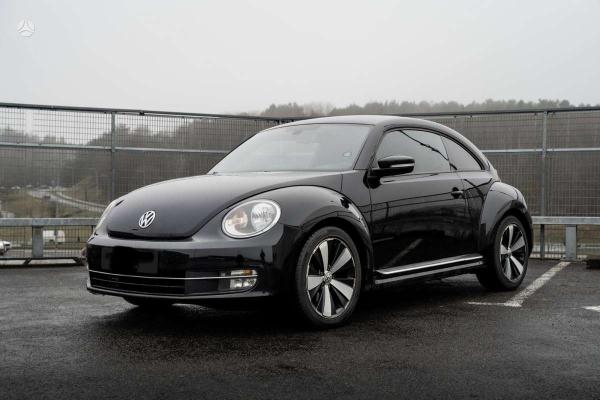 Melns Volkswagen Beetle 2013 Viļņa, ar dzinēja tilpumu 1.98 L un nobraukumu 208 tūkst. km par 5880 €, foto 5 vietnē AUTOMOTO.COM.LV