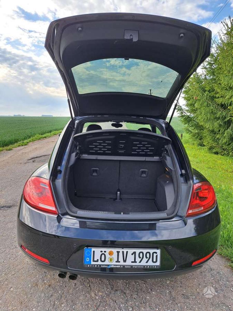 Melns Volkswagen Beetle 2013 Viļņa, ar dzinēja tilpumu 1.40 L un nobraukumu 72 tūkst. km par 7130 €, foto 9 vietnē AUTOMOTO.COM.LV