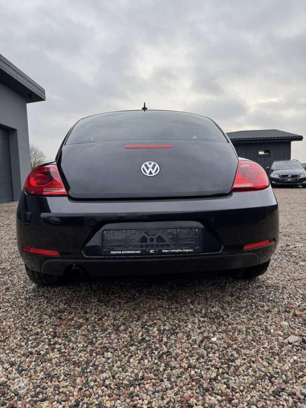 Black Volkswagen Beetle 2014 in Alytus, with an engine capacity of 1.20 L and mileage of 165 thousand km for 6250 €, photo 6 on AUTOMOTO.COM.LV