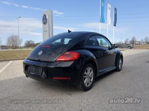 Black Volkswagen Beetle 2014 in Viljandi, with an engine capacity of 1.60 L and mileage of 228 thousand km for 8999 €, photo 3 on AUTOMOTO.COM.LV