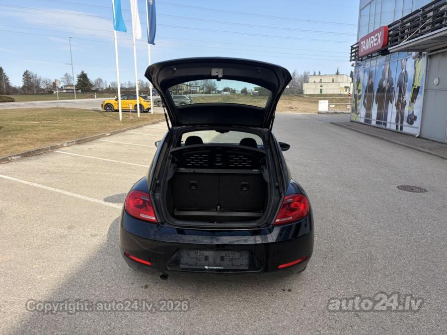 Black Volkswagen Beetle 2014 in Viljandi, with an engine capacity of 1.60 L and mileage of 228 thousand km for 8999 €, photo 10 on AUTOMOTO.COM.LV