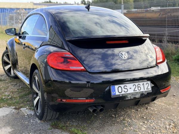 Melns Volkswagen Beetle 2014 Rīga, ar dzinēja tilpumu 2.00 L un nobraukumu 241 tūkst. km par 7995 €, foto 3 vietnē AUTOMOTO.COM.LV