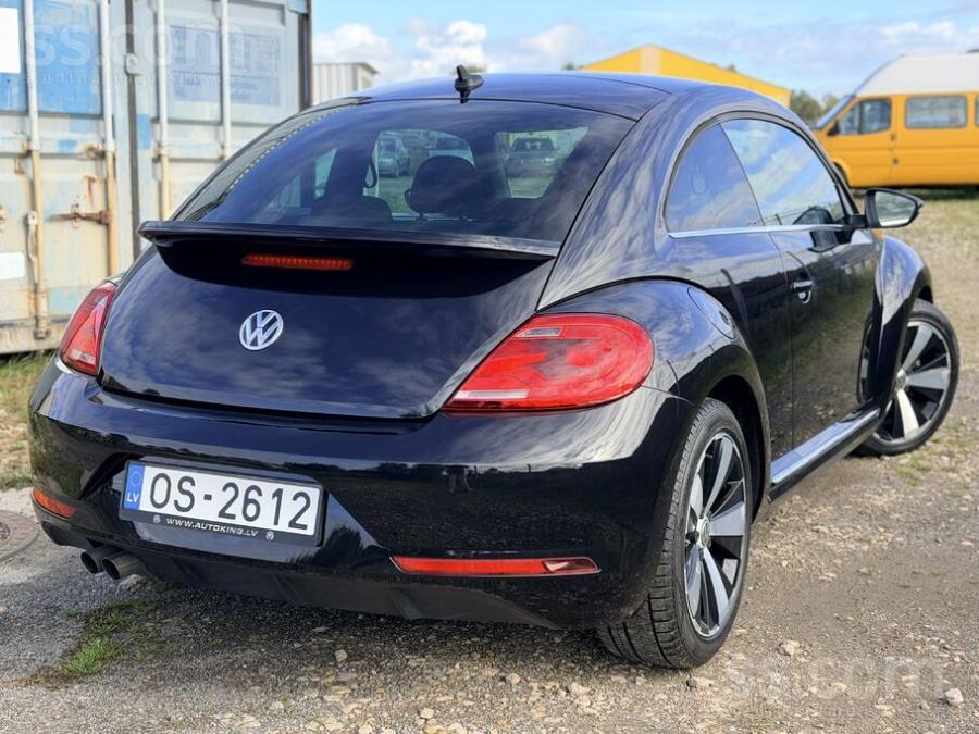 Melns Volkswagen Beetle 2014 Rīga, ar dzinēja tilpumu 2.00 L un nobraukumu 241 tūkst. km par 7995 €, foto 5 vietnē AUTOMOTO.COM.LV