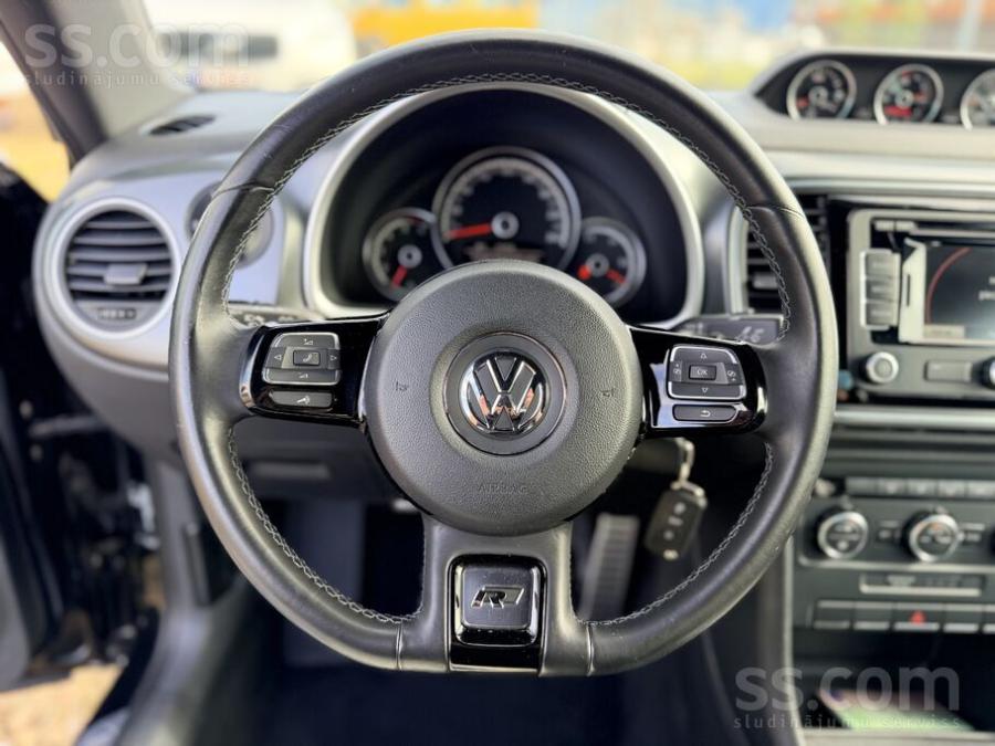Melns Volkswagen Beetle 2014 Rīga, ar dzinēja tilpumu 2.00 L un nobraukumu 241 tūkst. km par 7995 €, foto 14 vietnē AUTOMOTO.COM.LV