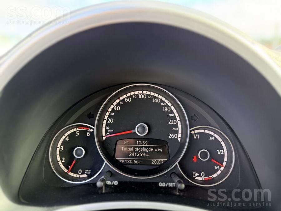 Melns Volkswagen Beetle 2014 Rīga, ar dzinēja tilpumu 2.00 L un nobraukumu 241 tūkst. km par 7995 €, foto 16 vietnē AUTOMOTO.COM.LV
