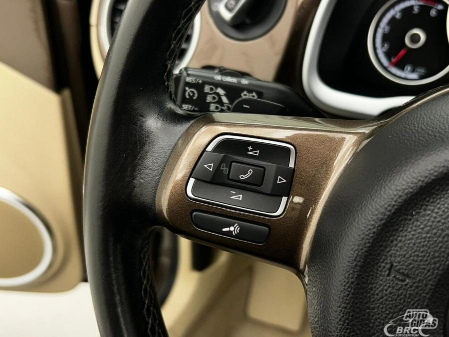Brūns Volkswagen Beetle 2013 Avižieniai, ar dzinēja tilpumu 2.00 L un nobraukumu 176 tūkst. km par 5900 €, foto 15 vietnē AUTOMOTO.COM.LV