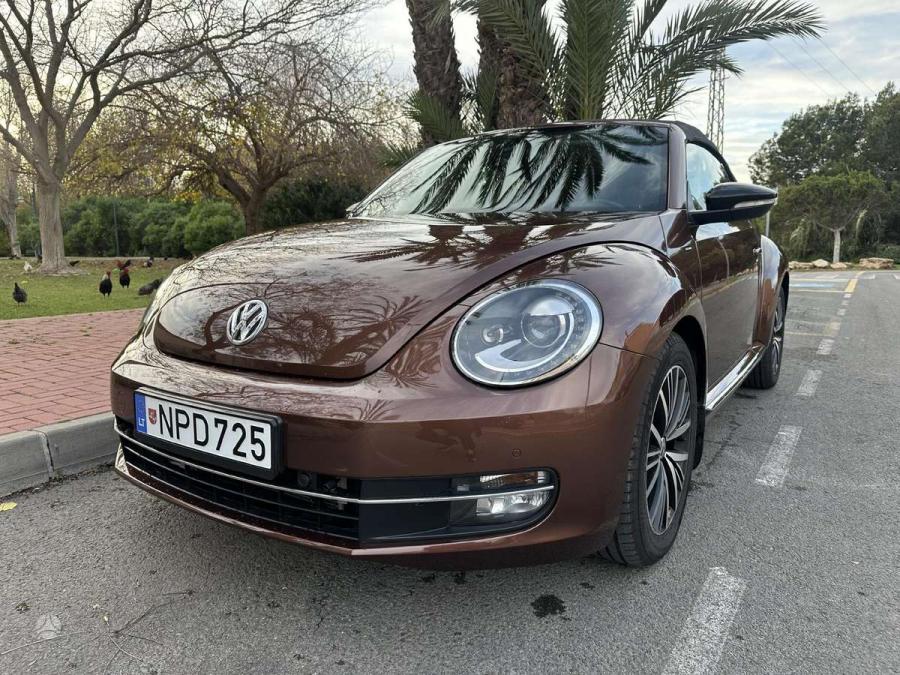 Brūns Volkswagen Beetle 2017 Klaipėda, ar dzinēja tilpumu 1.20 L un nobraukumu 44 tūkst. km par 18500 €, foto 2 vietnē AUTOMOTO.COM.LV
