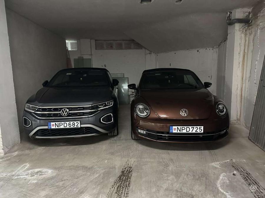 Brūns Volkswagen Beetle 2017 Klaipėda, ar dzinēja tilpumu 1.20 L un nobraukumu 44 tūkst. km par 18500 €, foto 30 vietnē AUTOMOTO.COM.LV