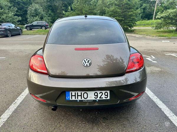 Brūns Volkswagen Beetle 2014 Viļņa, ar dzinēja tilpumu 1.20 L un nobraukumu 116 tūkst. km par 9999 €, foto 4 vietnē AUTOMOTO.COM.LV