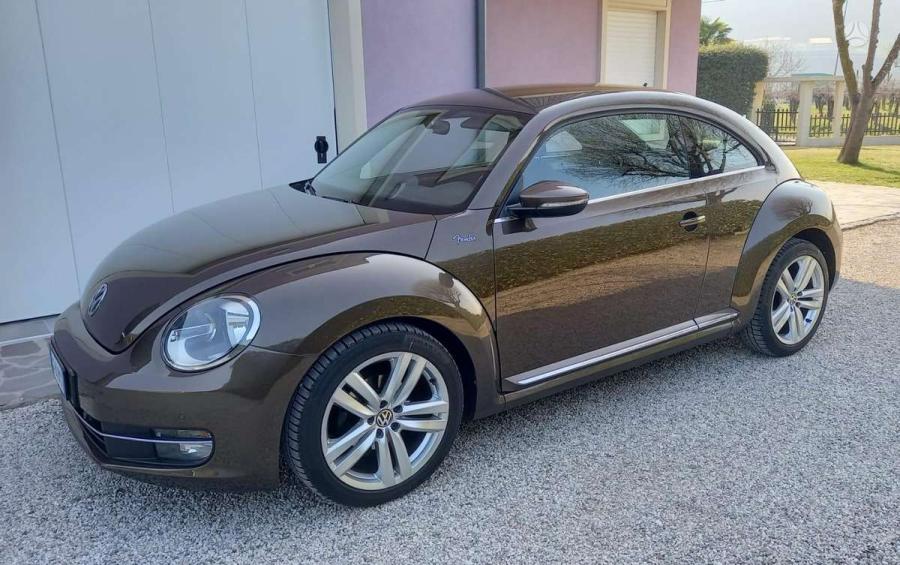 Brown Volkswagen Beetle 2012 in Kaunas, with an engine capacity of 1.60 L and mileage of 165 thousand km for 7500 €, photo 8 on AUTOMOTO.COM.LV