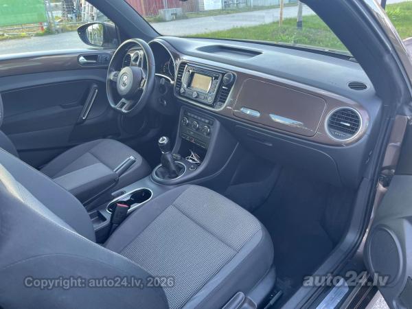 Brūns Volkswagen Beetle 2012 Tallina, ar dzinēja tilpumu 1.20 L un nobraukumu 131 tūkst. km par 4700 €, foto 8 vietnē AUTOMOTO.COM.LV
