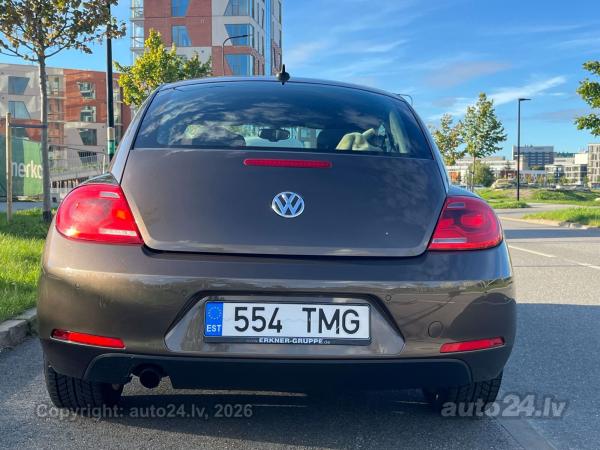 Brūns Volkswagen Beetle 2012 Tallina, ar dzinēja tilpumu 1.20 L un nobraukumu 131 tūkst. km par 4700 €, foto 9 vietnē AUTOMOTO.COM.LV