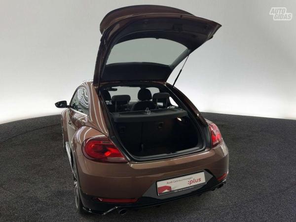 Brūns Volkswagen Beetle 2017 Kauņa, ar dzinēja tilpumu 2.00 L un nobraukumu 48 tūkst. km par 32649 €, foto 6 vietnē AUTOMOTO.COM.LV