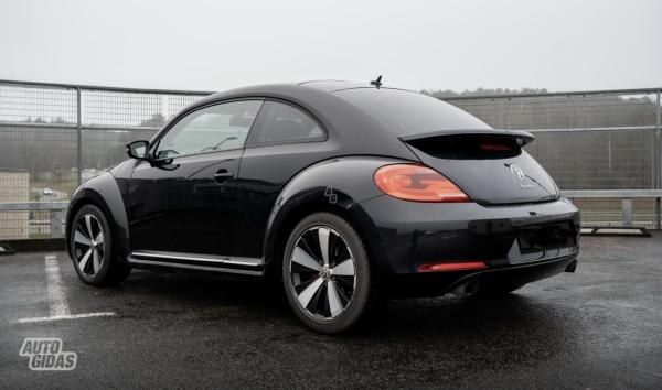 Volkswagen Beetle 2013 Viļņa, ar dzinēja tilpumu 2.00 L un nobraukumu 208 tūkst. km par 5555 €, foto 6 vietnē AUTOMOTO.COM.LV