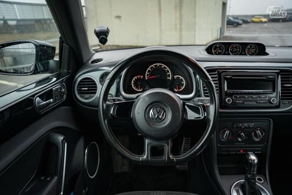Volkswagen Beetle 2013 Viļņa, ar dzinēja tilpumu 2.00 L un nobraukumu 208 tūkst. km par 5555 €, foto 10 vietnē AUTOMOTO.COM.LV