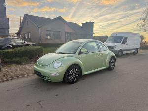 Zaļš Volkswagen Beetle 1999 Kauņa, ar dzinēja tilpumu 1.98 L un nobraukumu 185 tūkst. km par 1450 €, foto  vietnē AUTOMOTO.COM.LV