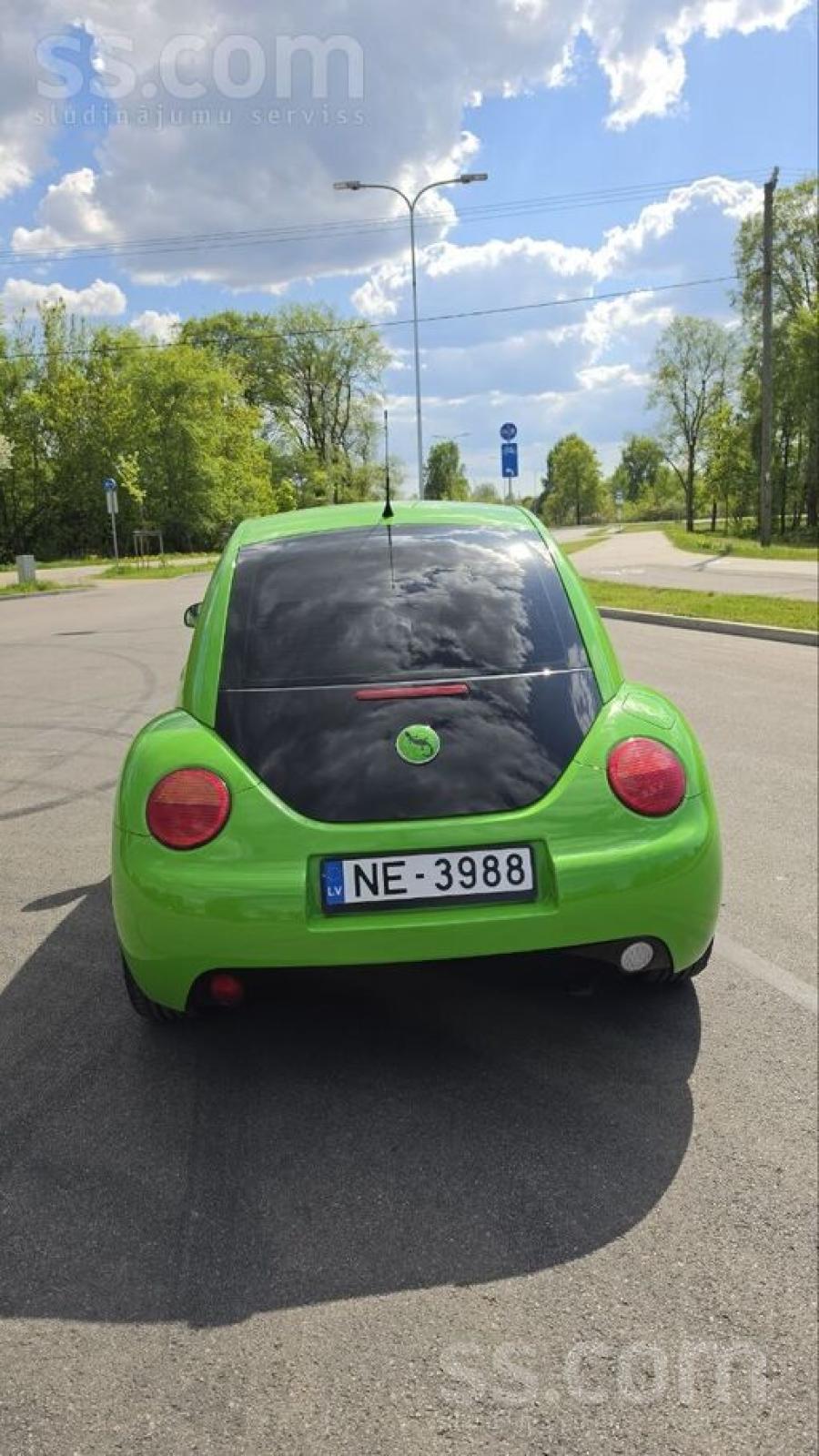 Zaļš Volkswagen Beetle 2002 Rīga, ar dzinēja tilpumu 1.60 L un nobraukumu 387 tūkst. km par 4500 €, foto 6 vietnē AUTOMOTO.COM.LV