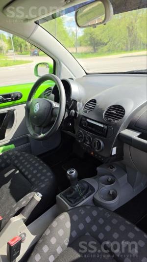 Zaļš Volkswagen Beetle 2002 Rīga, ar dzinēja tilpumu 1.60 L un nobraukumu 387 tūkst. km par 4500 €, foto 9 vietnē AUTOMOTO.COM.LV