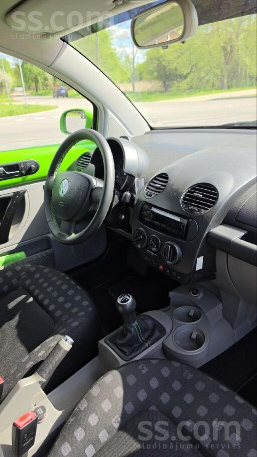 Zaļš Volkswagen Beetle 2002 Rīga, ar dzinēja tilpumu 1.60 L un nobraukumu 387 tūkst. km par 4500 €, foto 9 vietnē AUTOMOTO.COM.LV