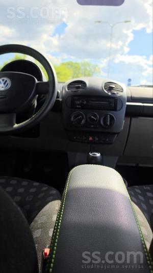 Zaļš Volkswagen Beetle 2002 Rīga, ar dzinēja tilpumu 1.60 L un nobraukumu 387 tūkst. km par 4500 €, foto 13 vietnē AUTOMOTO.COM.LV