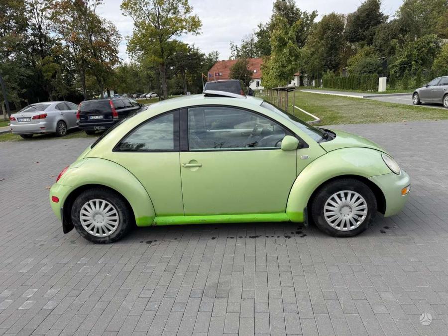 Zaļš Volkswagen Beetle 2002 Kauņa, ar dzinēja tilpumu 1.78 L un nobraukumu 128 tūkst. km par 1100 €, foto 5 vietnē AUTOMOTO.COM.LV