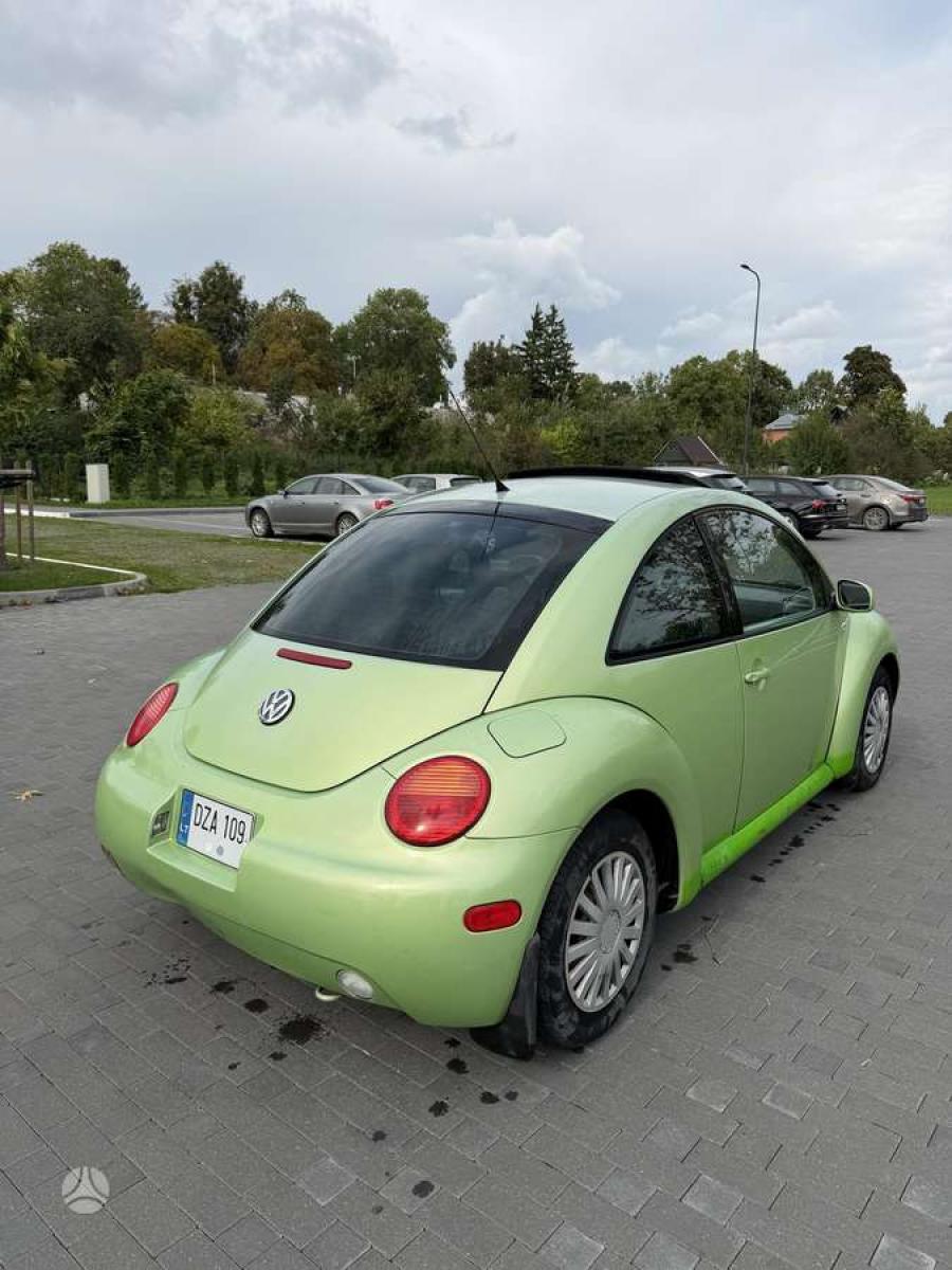 Zaļš Volkswagen Beetle 2002 Kauņa, ar dzinēja tilpumu 1.78 L un nobraukumu 128 tūkst. km par 1100 €, foto 6 vietnē AUTOMOTO.COM.LV