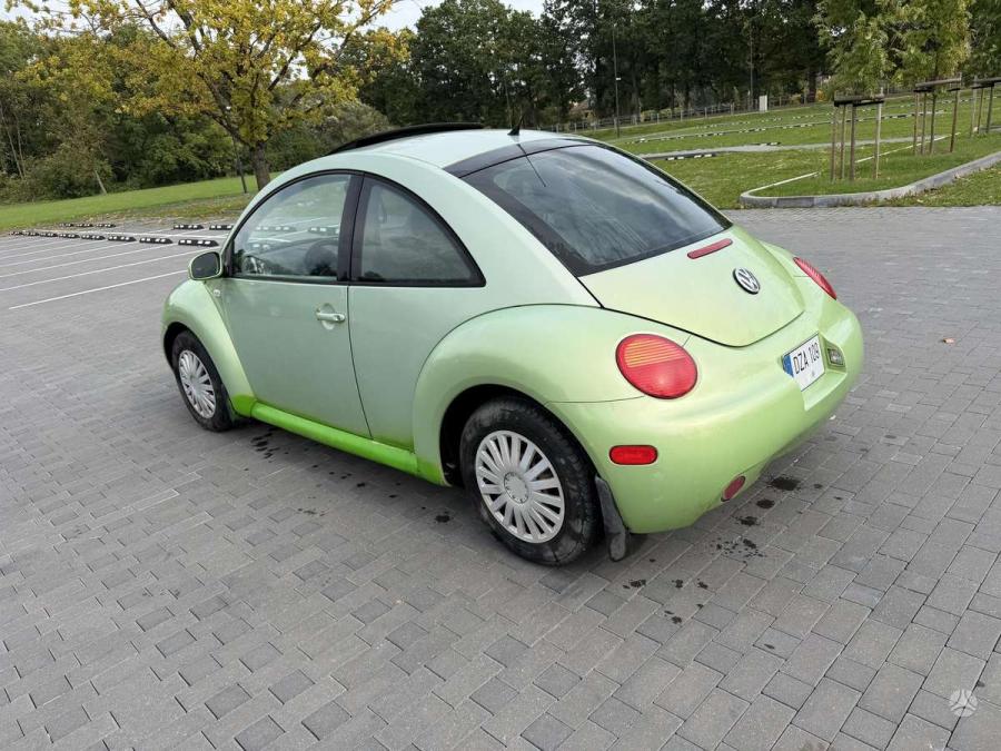 Zaļš Volkswagen Beetle 2002 Kauņa, ar dzinēja tilpumu 1.78 L un nobraukumu 128 tūkst. km par 1100 €, foto 10 vietnē AUTOMOTO.COM.LV