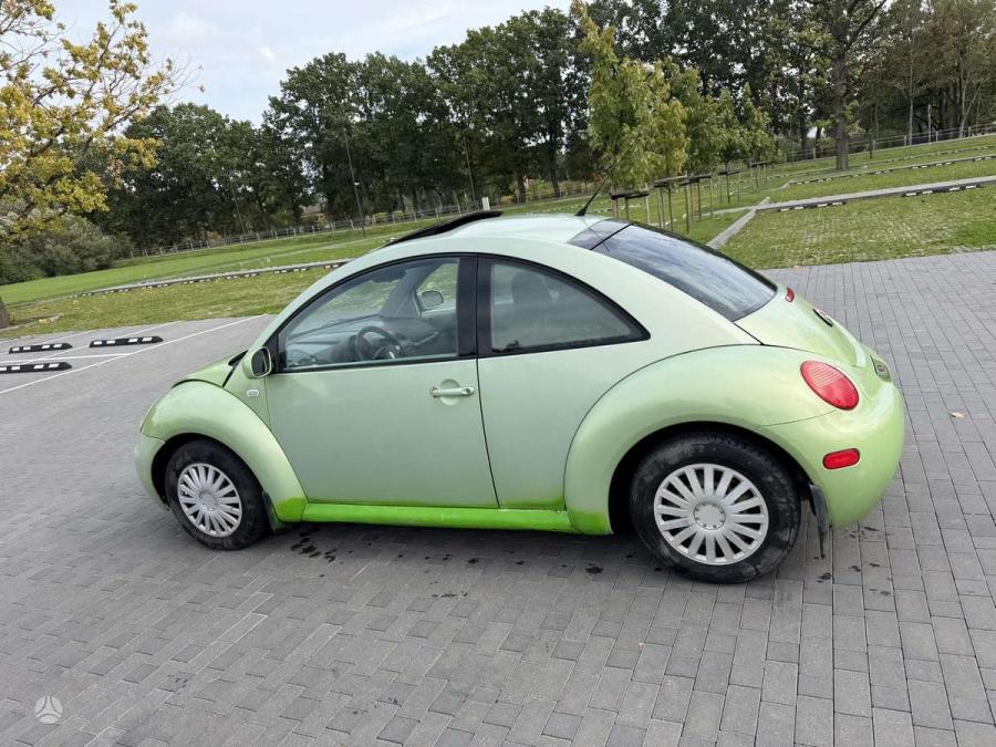 Zaļš Volkswagen Beetle 2002 Kauņa, ar dzinēja tilpumu 1.78 L un nobraukumu 128 tūkst. km par 1100 €, foto 11 vietnē AUTOMOTO.COM.LV