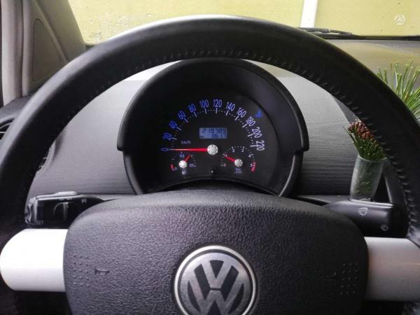 Zaļš Volkswagen Beetle 2003 Viļņa, ar dzinēja tilpumu 1.90 L un nobraukumu 220 tūkst. km par 3500 €, foto 9 vietnē AUTOMOTO.COM.LV