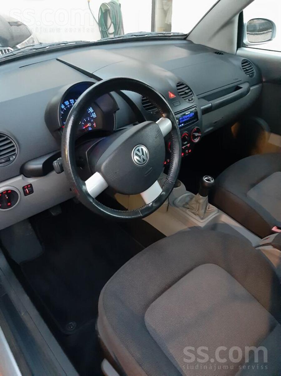 Grey Volkswagen Beetle 2004 in Riga, with an engine capacity of 1.90 L and mileage of 321 thousand km for 2150 €, photo 12 on AUTOMOTO.COM.LV