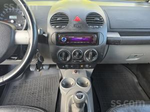 Pelēks Volkswagen Beetle 2005 Ogre, ar dzinēja tilpumu 1.90 L un nobraukumu 125 tūkst. km par 2500 €, foto 19 vietnē AUTOMOTO.COM.LV