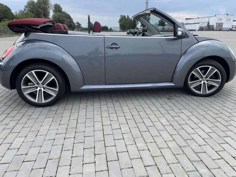 Pelēks Volkswagen Beetle 2006 Marijampole, ar dzinēja tilpumu 1.60 L un nobraukumu 167 tūkst. km par 4500 €, foto 10 vietnē AUTOMOTO.COM.LV
