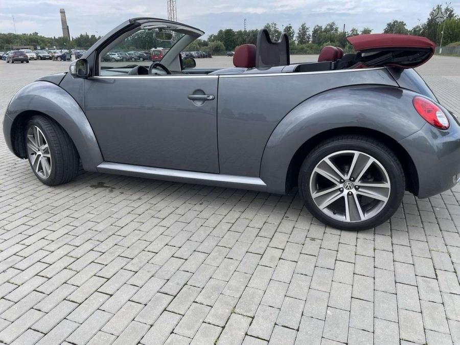 Pelēks Volkswagen Beetle 2006 Marijampole, ar dzinēja tilpumu 1.60 L un nobraukumu 167 tūkst. km par 4500 €, foto 11 vietnē AUTOMOTO.COM.LV