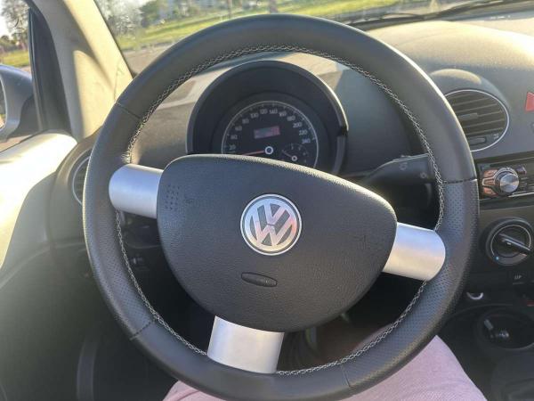 Pelēks Volkswagen Beetle 2007 Ukmergė, ar dzinēja tilpumu 1.90 L un nobraukumu 200 tūkst. km par 2650 €, foto 7 vietnē AUTOMOTO.COM.LV