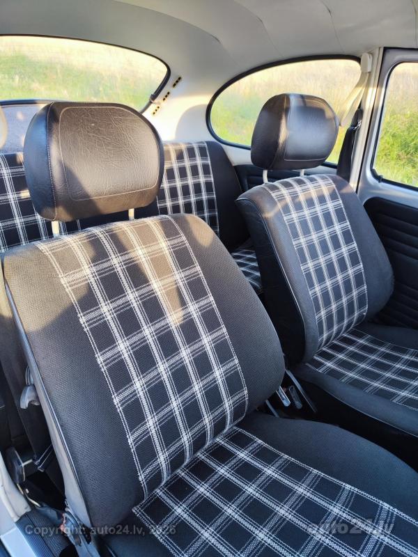 Pelēks Volkswagen Beetle 1981 Keila, ar dzinēja tilpumu 1.20 L un nobraukumu 46 tūkst. km par 9900 €, foto 9 vietnē AUTOMOTO.COM.LV