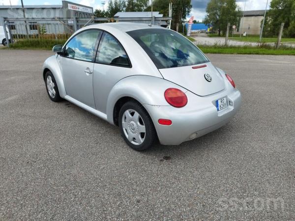 Grey Volkswagen Beetle 1999 in Valmiera, with an engine capacity of 2.00 L and mileage of 180 thousand km for 6350 €, photo 3 on AUTOMOTO.COM.LV