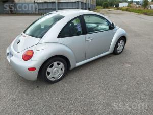 Grey Volkswagen Beetle 1999 in Valmiera, with an engine capacity of 2.00 L and mileage of 180 thousand km for 6350 €, photo 4 on AUTOMOTO.COM.LV