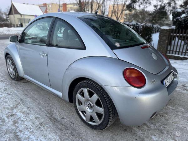 Pelēks Volkswagen Beetle 2002 Kauņa, ar dzinēja tilpumu 1.90 L un nobraukumu 250 tūkst. km par 1550 €, foto 8 vietnē AUTOMOTO.COM.LV