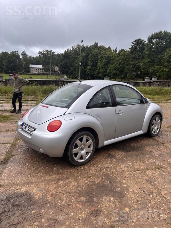 Grey Volkswagen Beetle 2002 in Jekabpils, with an engine capacity of 1.90 L and mileage of 251 thousand km for 1900 €, photo 5 on AUTOMOTO.COM.LV