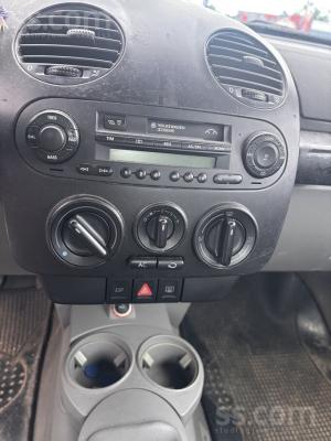 Pelēks Volkswagen Beetle 2002 Aizkraukle, ar dzinēja tilpumu 1.90 L un nobraukumu 251 tūkst. km par 1150 €, foto 8 vietnē AUTOMOTO.COM.LV