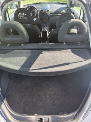 Pelēks Volkswagen Beetle 2003 Rīga, ar dzinēja tilpumu 1.90 L un nobraukumu 245 tūkst. km par 1300 €, foto 8 vietnē AUTOMOTO.COM.LV