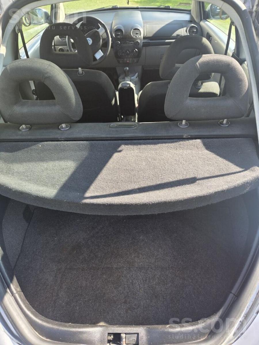 Pelēks Volkswagen Beetle 2003 Rīga, ar dzinēja tilpumu 1.90 L un nobraukumu 245 tūkst. km par 1300 €, foto 8 vietnē AUTOMOTO.COM.LV