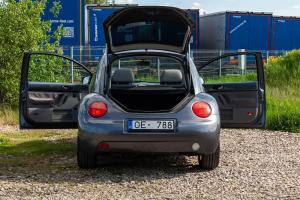 Pelēks Volkswagen Beetle 2005 Rīga, ar dzinēja tilpumu 1.90 L un nobraukumu 244 tūkst. km par 2995 €, foto 6 vietnē AUTOMOTO.COM.LV