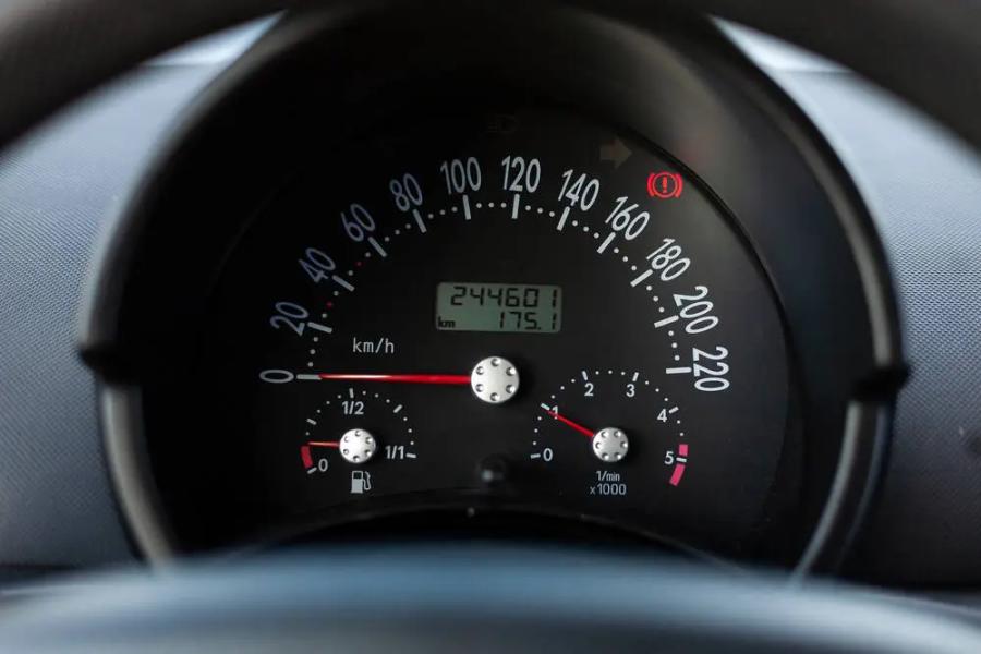 Pelēks Volkswagen Beetle 2005 Rīga, ar dzinēja tilpumu 1.90 L un nobraukumu 244 tūkst. km par 2995 €, foto 20 vietnē AUTOMOTO.COM.LV