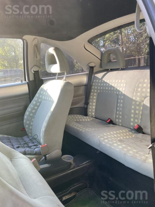 Pelēks Volkswagen Beetle 1998 Rīga, ar dzinēja tilpumu 2.00 L un nobraukumu 191 tūkst. km par 650 €, foto 6 vietnē AUTOMOTO.COM.LV