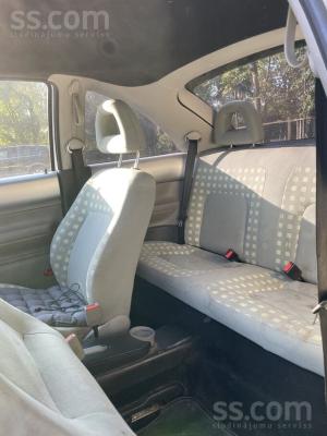 Pelēks Volkswagen Beetle 1998 Rīga, ar dzinēja tilpumu 2.00 L un nobraukumu 191 tūkst. km par 650 €, foto 7 vietnē AUTOMOTO.COM.LV
