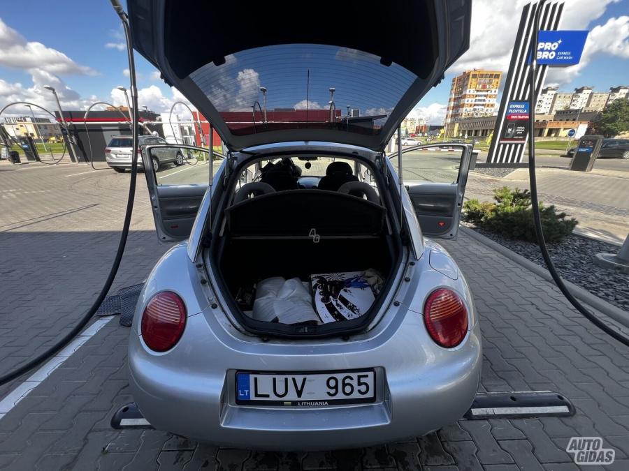 Pelēks Volkswagen Beetle 2001 Kauņa, ar dzinēja tilpumu 1.90 L un nobraukumu 258 tūkst. km par 850 €, foto 8 vietnē AUTOMOTO.COM.LV