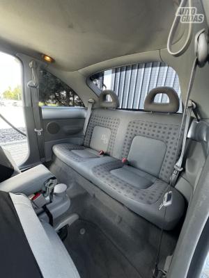 Pelēks Volkswagen Beetle 2001 Kauņa, ar dzinēja tilpumu 1.90 L un nobraukumu 258 tūkst. km par 850 €, foto 14 vietnē AUTOMOTO.COM.LV