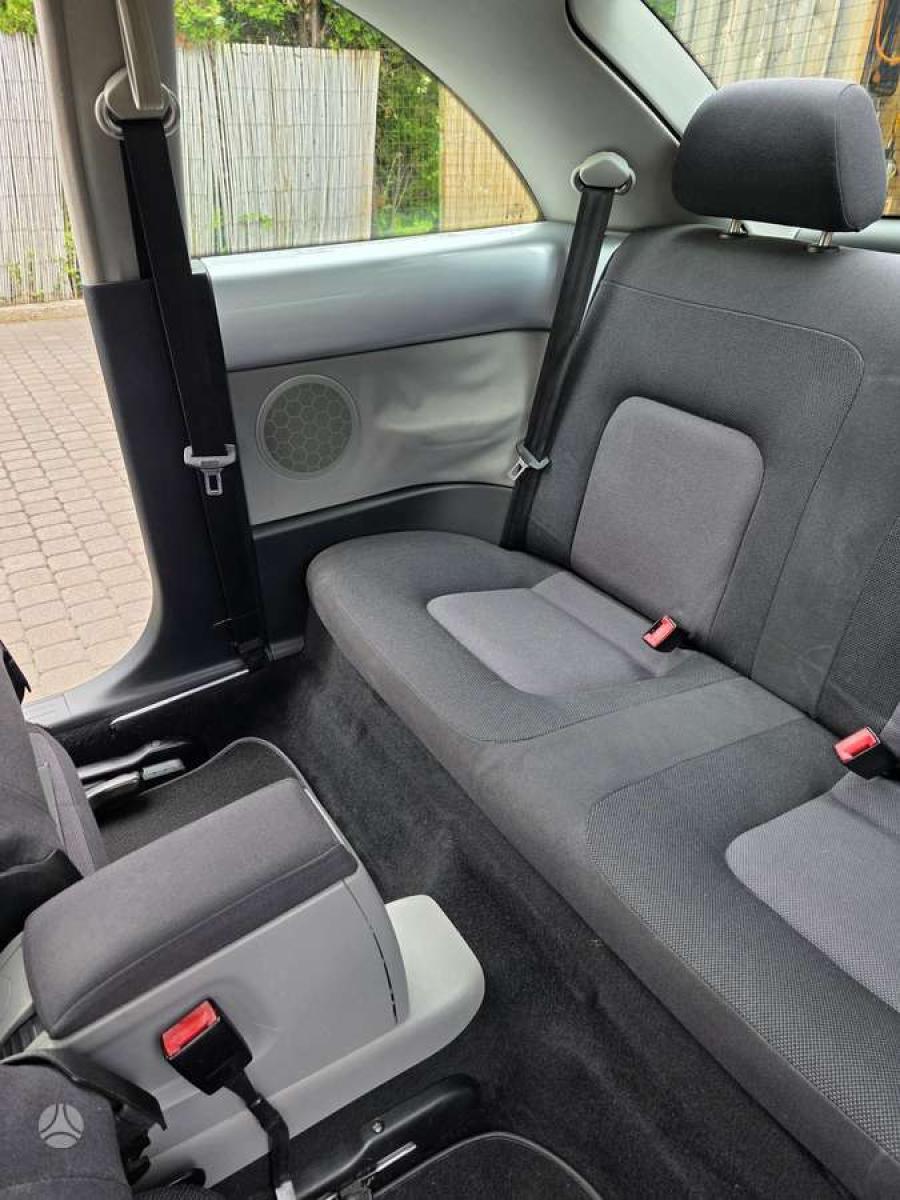 Grey Volkswagen Beetle 2003 in Kaunas, with an engine capacity of 1.90 L and mileage of 273 thousand km for 1500 €, photo 16 on AUTOMOTO.COM.LV