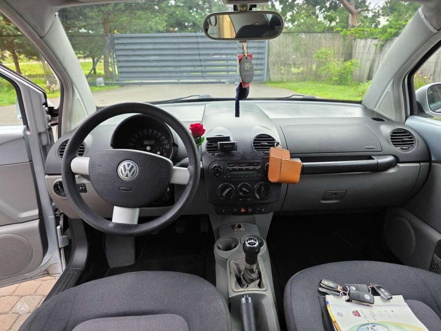 Grey Volkswagen Beetle 2003 in Kaunas, with an engine capacity of 1.90 L and mileage of 273 thousand km for 1500 €, photo 20 on AUTOMOTO.COM.LV